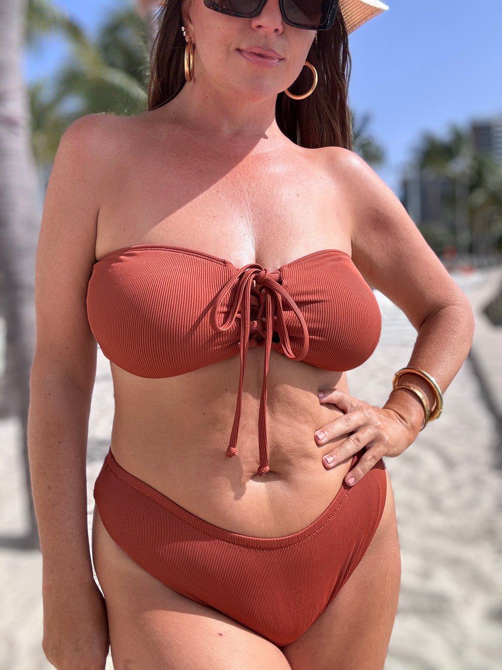 Welcome to Curvy Beach! | Curvy Beach
